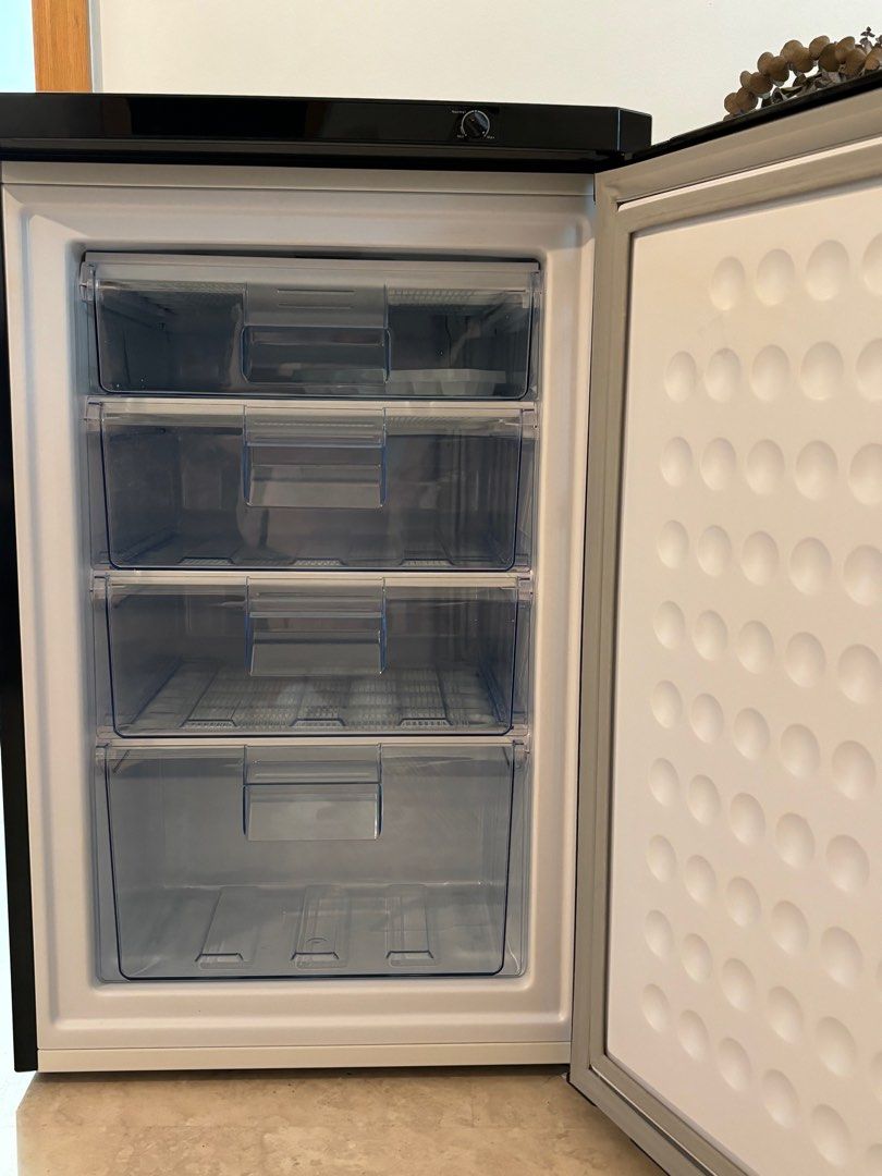 PowerPac Freezer 90L, TV & Home Appliances, Kitchen Appliances ...