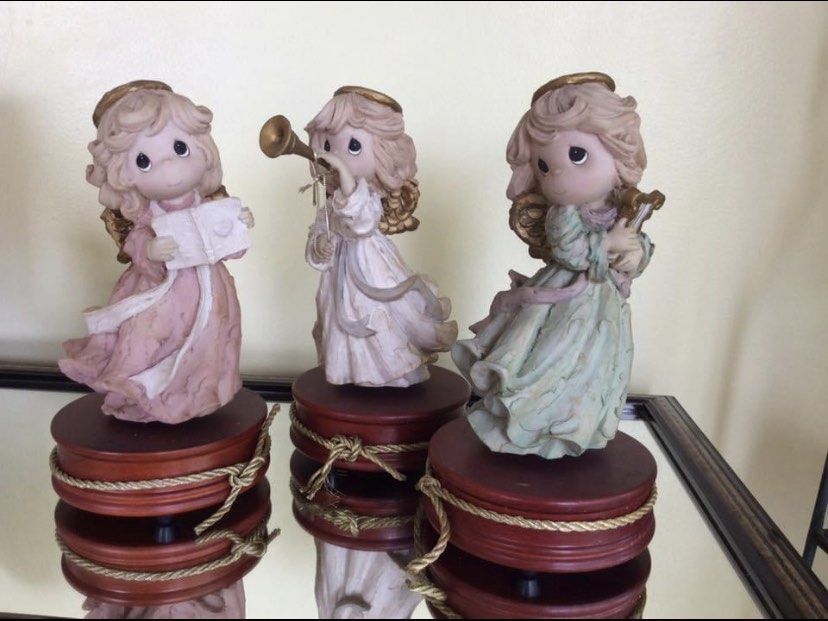 Precious Moments Musical Angel Music Box Figurines, Hobbies & Toys ...
