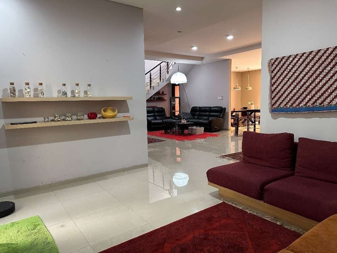 Rumah mewah di Lebak bulus dekat jalan raya besar Townhouse lokasi ...