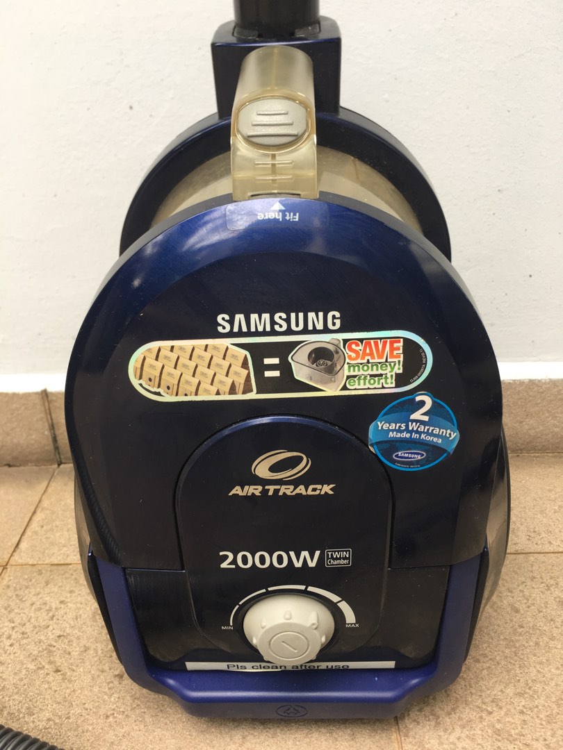 Samsung bagless 2000w vaccum, TV & Home Appliances, Vacuum Cleaner ...