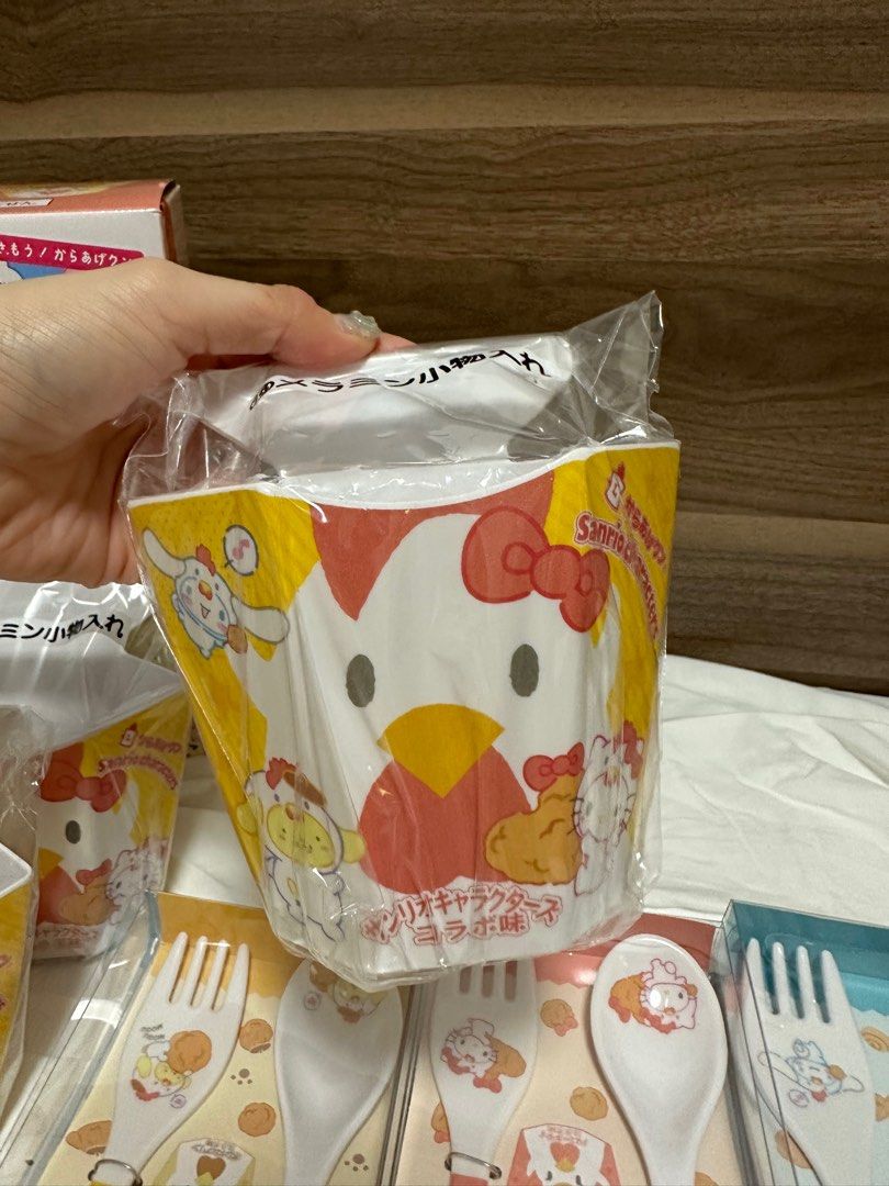 Sanrio lawson collab kuji - Sanrio lunchbox / Sanrio utensils / Sanrio ...