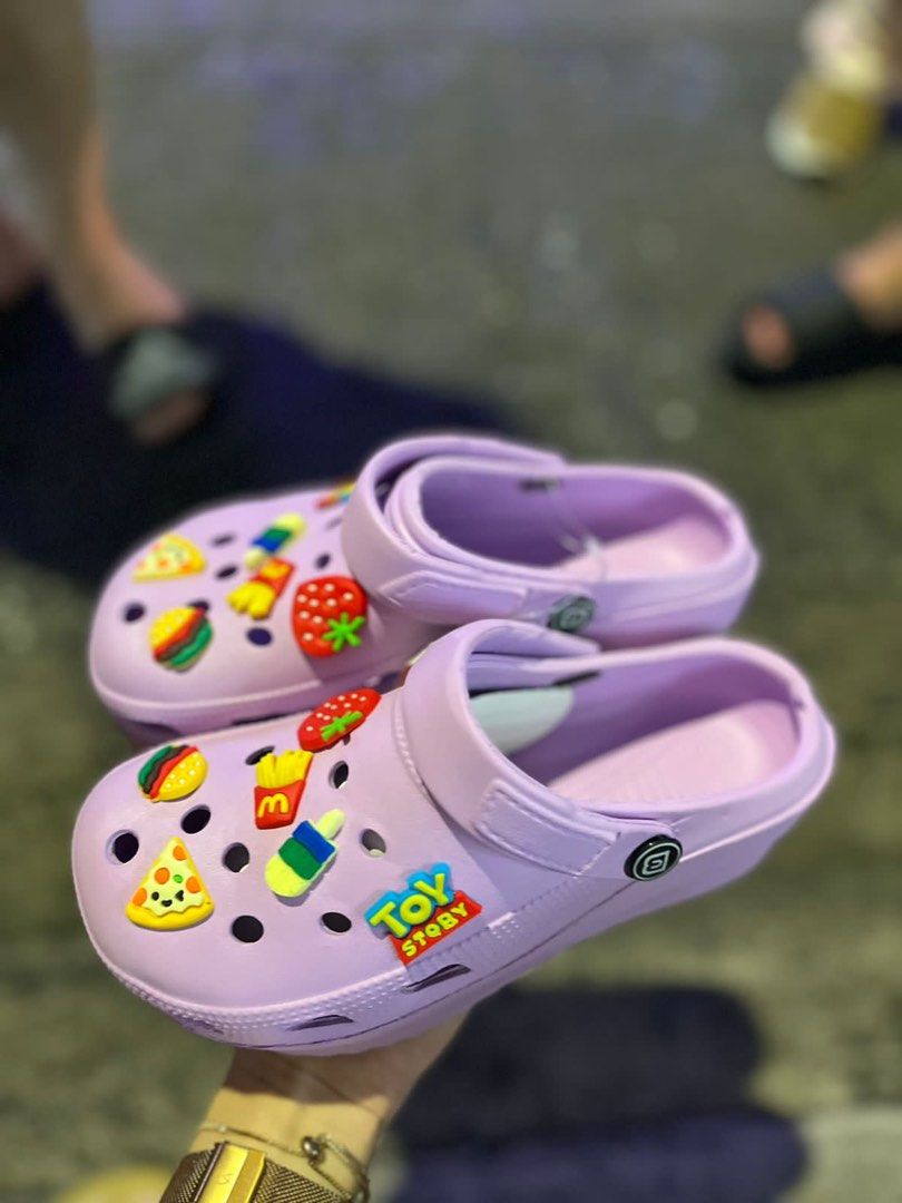 sepatu crocs