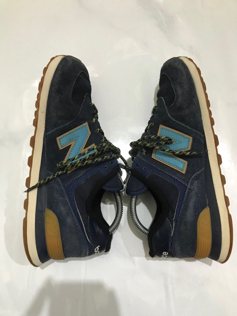 Sepatu New Balance 574, Fesyen Pria, Sepatu , Sneakers di Carousell