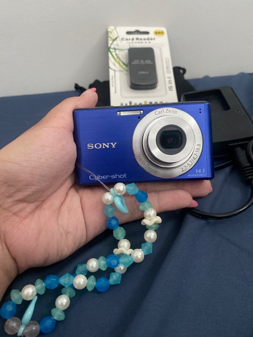 sony cybershot wb530 blue, Photography, Cameras on Carousell