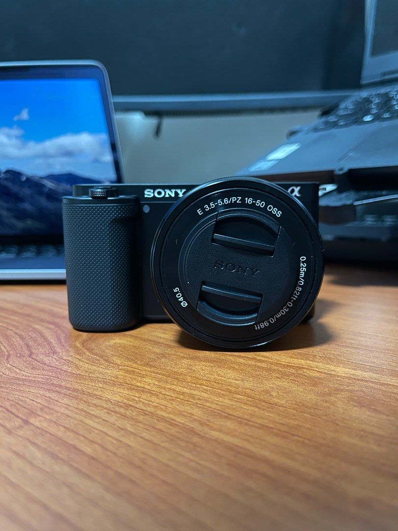 Sony ZV-E10 w/ Kit Lens (16-50mm f/3.5-5.6) + Set, Photography, Cameras ...