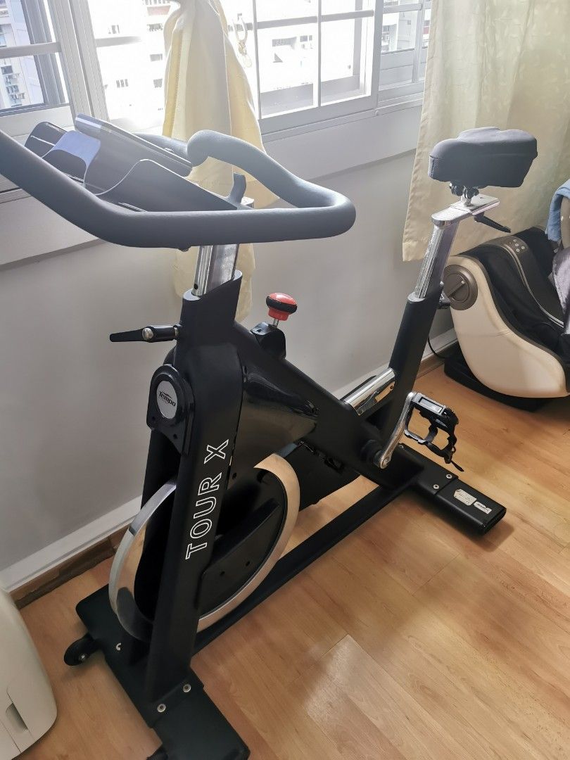 Tempo Tour X Spin Bike, Sports Equipment, Exercise & Fitness, Cardio ...
