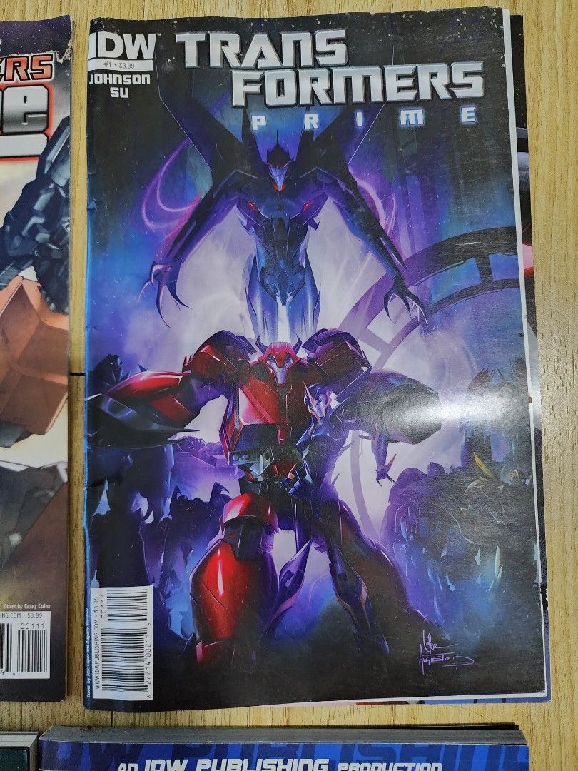Transformers Comics Set of 5, Hobbies & Toys, Books & Magazines, Comics & Manga on Carousell