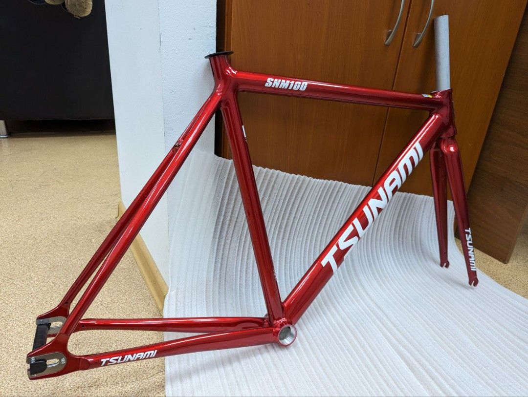 TSUNAMI SMN100 FRAME, Sports Equipment, Bicycles & Parts, Bicycles on ...