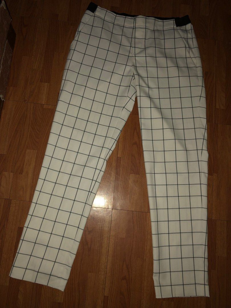 Uniqlo Grid EZY Ankle Pants, Women's Fashion, Bottoms, Other Bottoms on ...