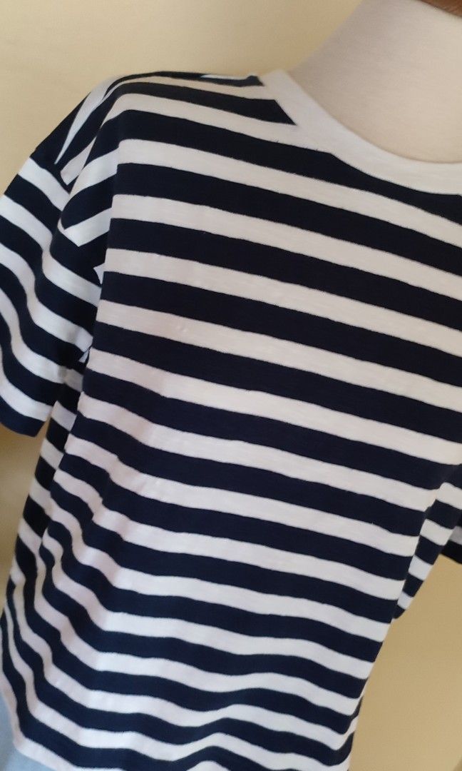 Uniqlo Slab Border Shirt, Women's Fashion, Tops, Shirts on Carousell