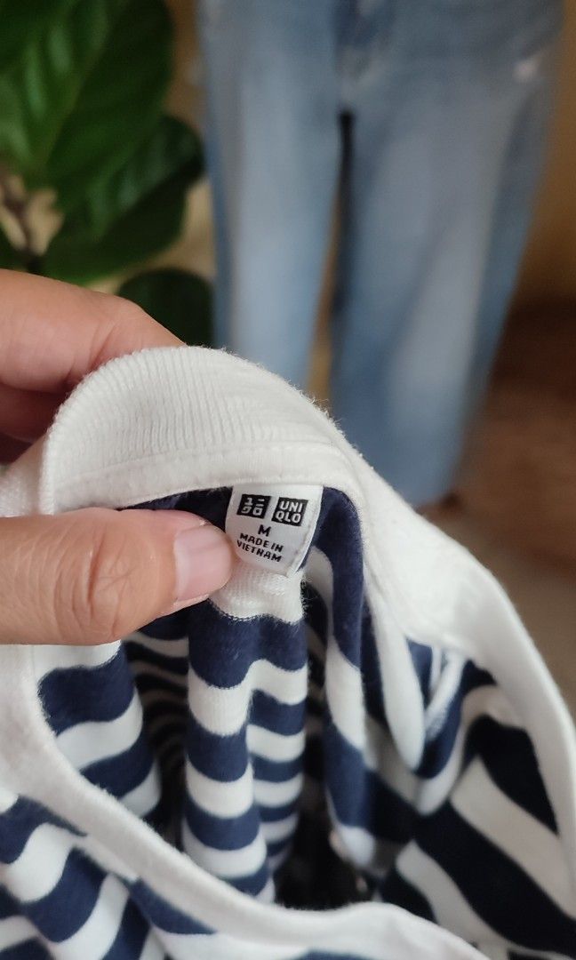 Uniqlo Slab Border Shirt, Women's Fashion, Tops, Shirts on Carousell