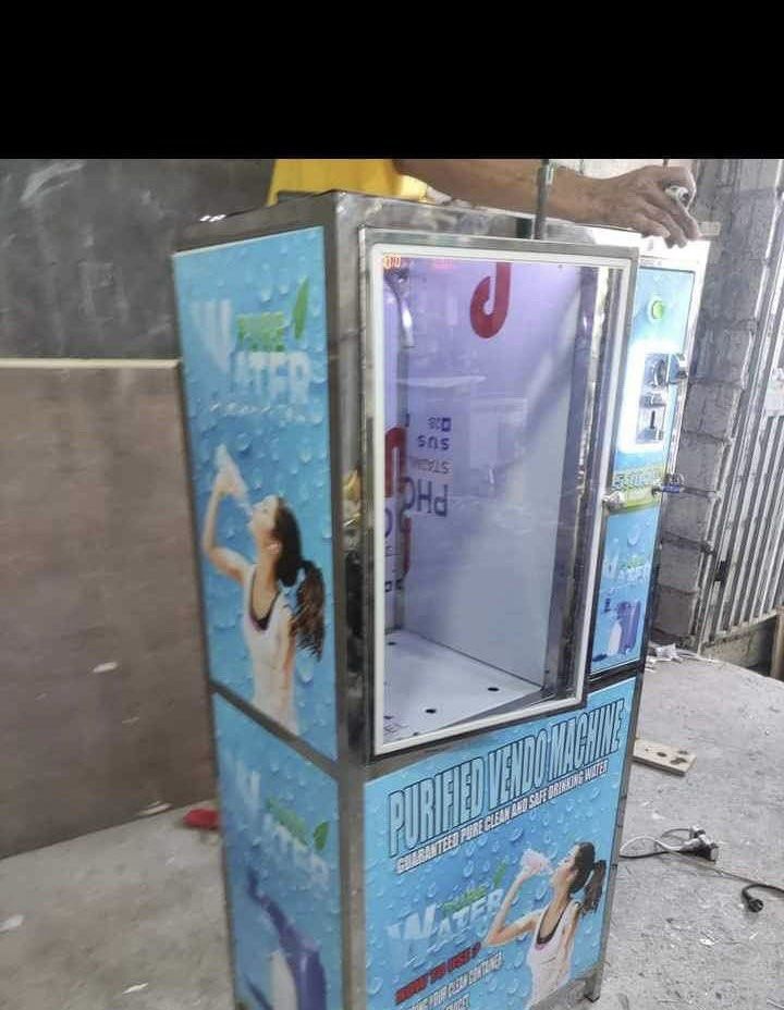 WATER VENDO MACHINE, TV & Home Appliances, Kitchen Appliances, Water ...