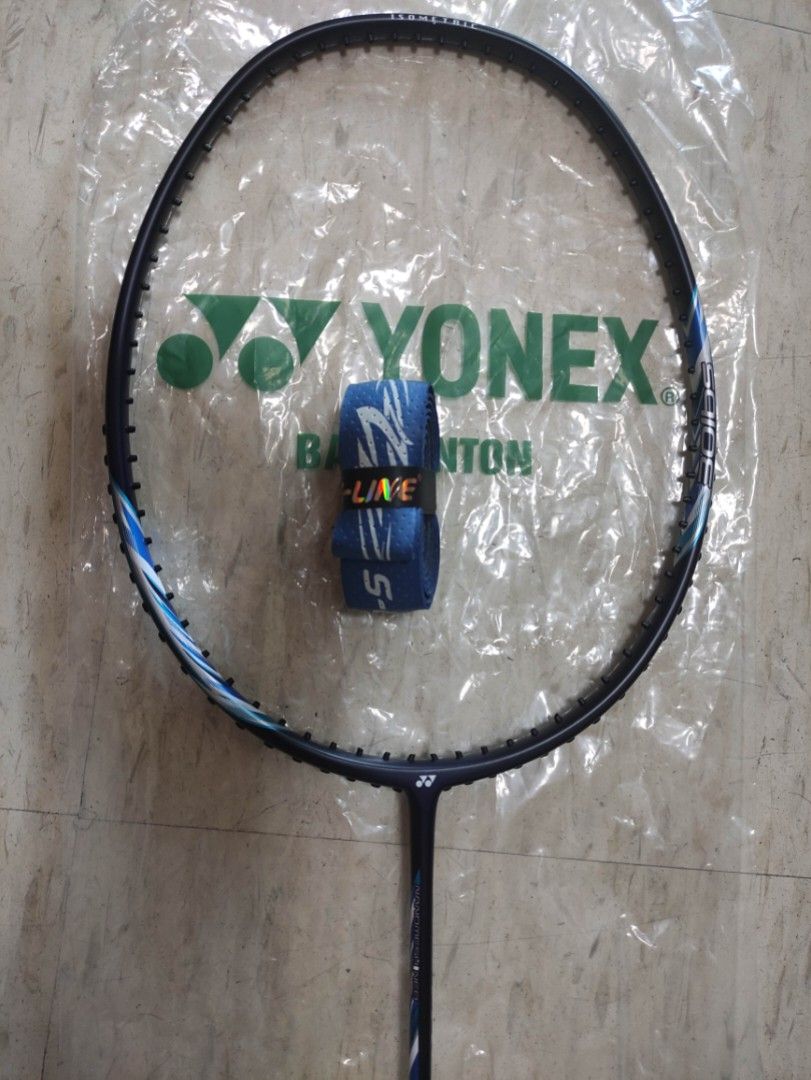 Yonex Astrox Lite 27i Badminton racket New Year offer, Sports Equipment ...