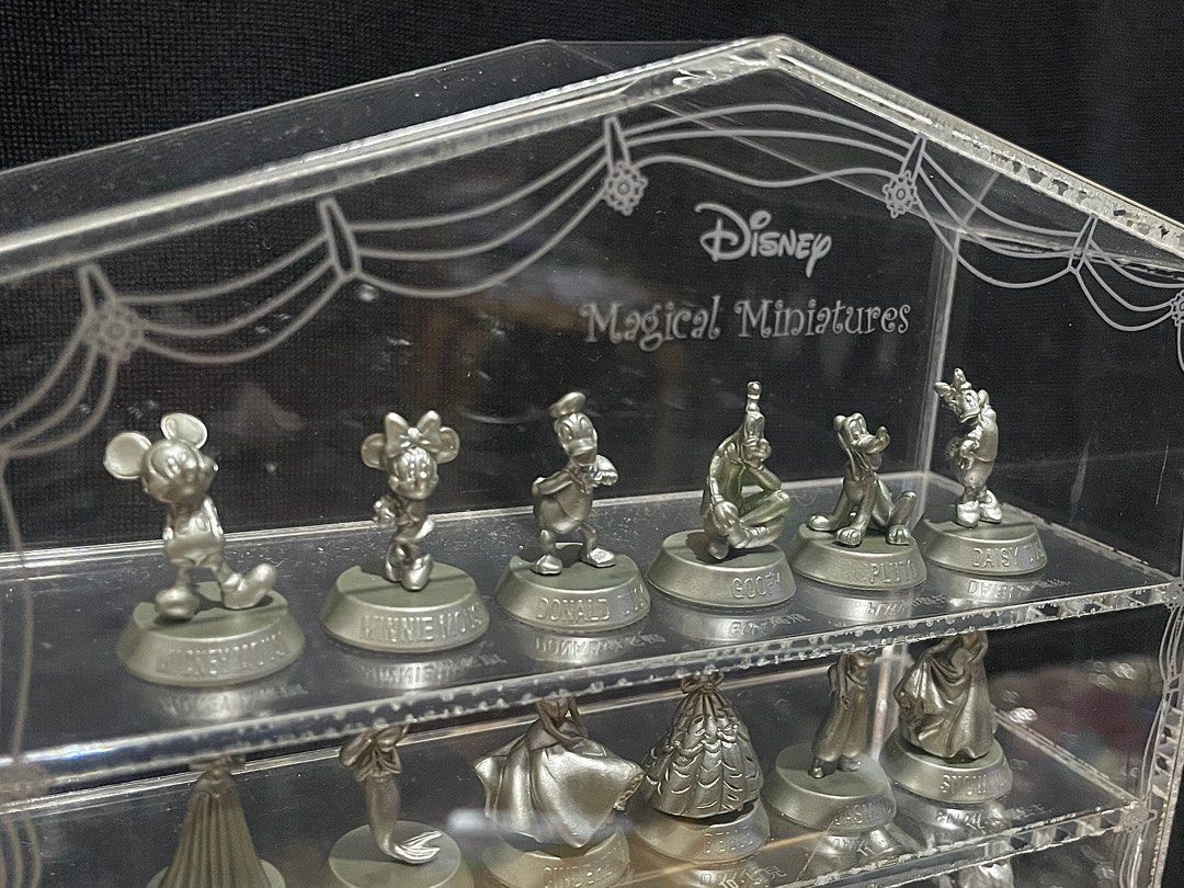(絕版）2005年迪士尼 7-Eleven Disney Magical Miniatures (Silver) with Special ...