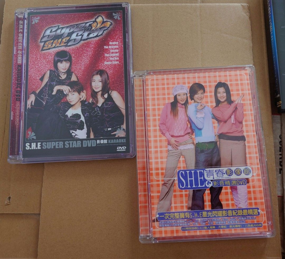 只睇過一次 SHE S.H.E mv DVD 兩隻, 興趣及遊戲, 音樂、樂器 & 配件, 音樂與媒體 - CD 及 DVD - Carousell