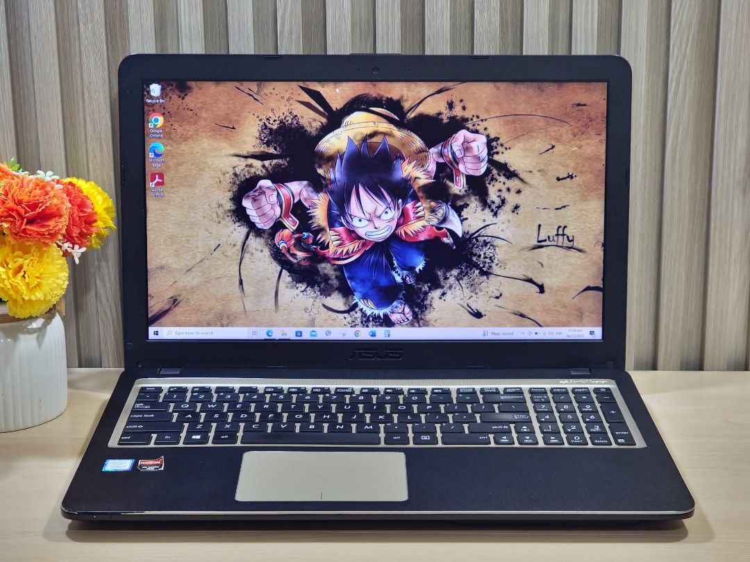 ASUS SonicMaster X540UPR i7-8Th Gen 8Gb Ram 128Gb SSD AMD Radeon HD ...