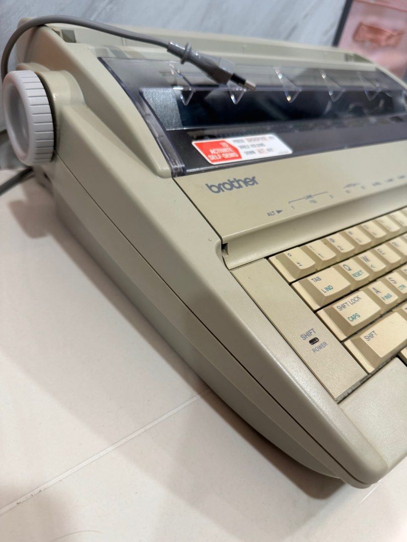 Brother Typewriter, Hobbies & Toys, Memorabilia & Collectibles, Vintage ...