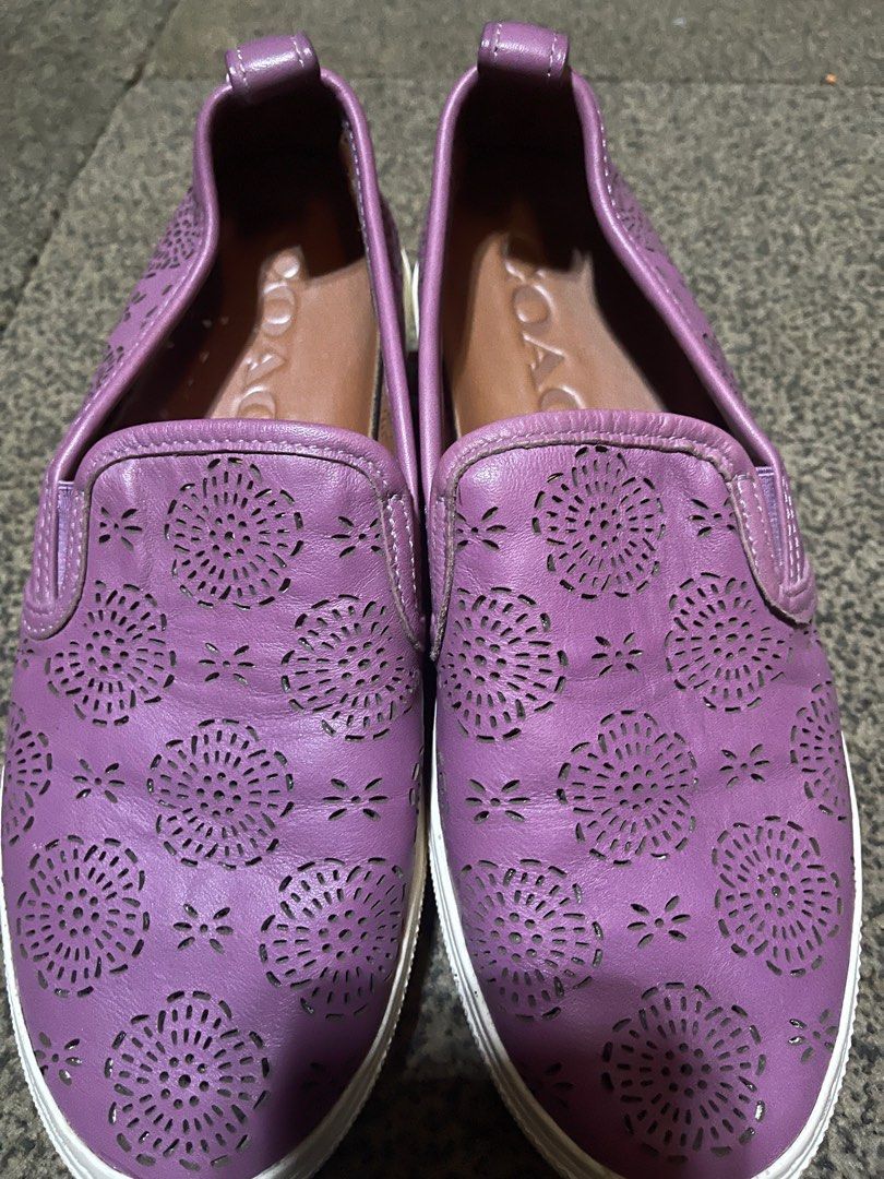Coach Cut out tea rose, Women's Fashion, Footwear, Sneakers on Carousell