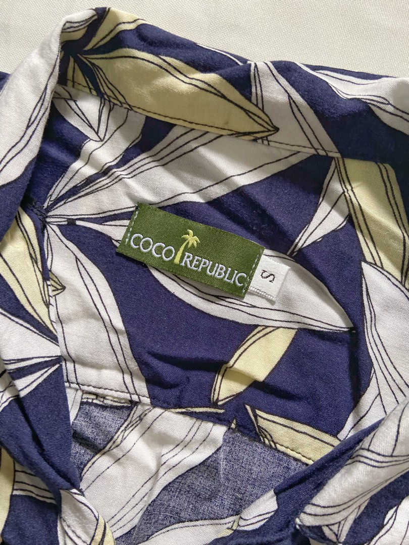 Coco polo, Men's Fashion, Tops & Sets, Tshirts & Polo Shirts on Carousell