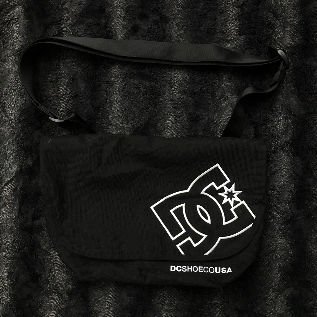 DCSHOECO MESSENGER BAG, Men's Fashion, Bags, Sling Bags on Carousell
