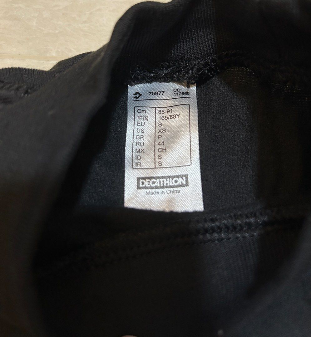 decathlon heattech ladies top, Women's Fashion, Tops, Blouses on Carousell