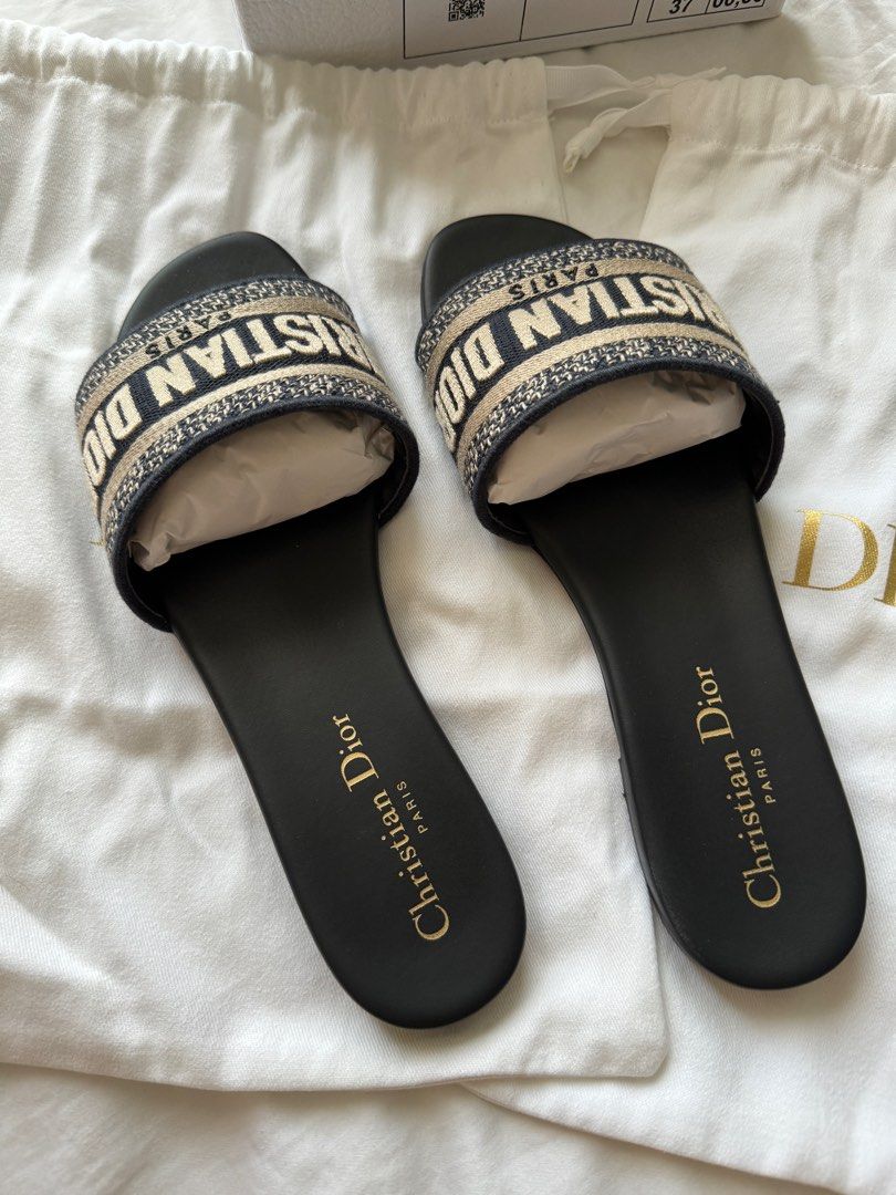 Dior Dway Slides, Women's Fashion, Footwear, Sandals on Carousell
