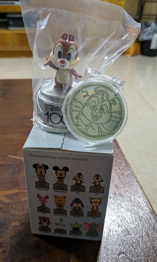 DISNEY 100 TROPHY (Elsa, buzz, woody, forky, Alien, Baymax, sulley ...