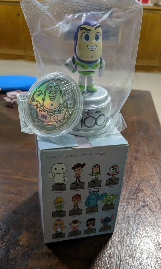 DISNEY 100 TROPHY (Elsa, buzz, woody, forky, Alien, Baymax, sulley ...