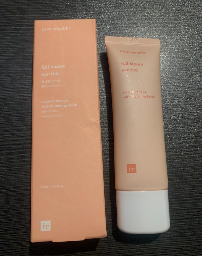 Face Republic Full Bloom Sun Tint SPF 50 (50ml), Beauty & Personal Care ...