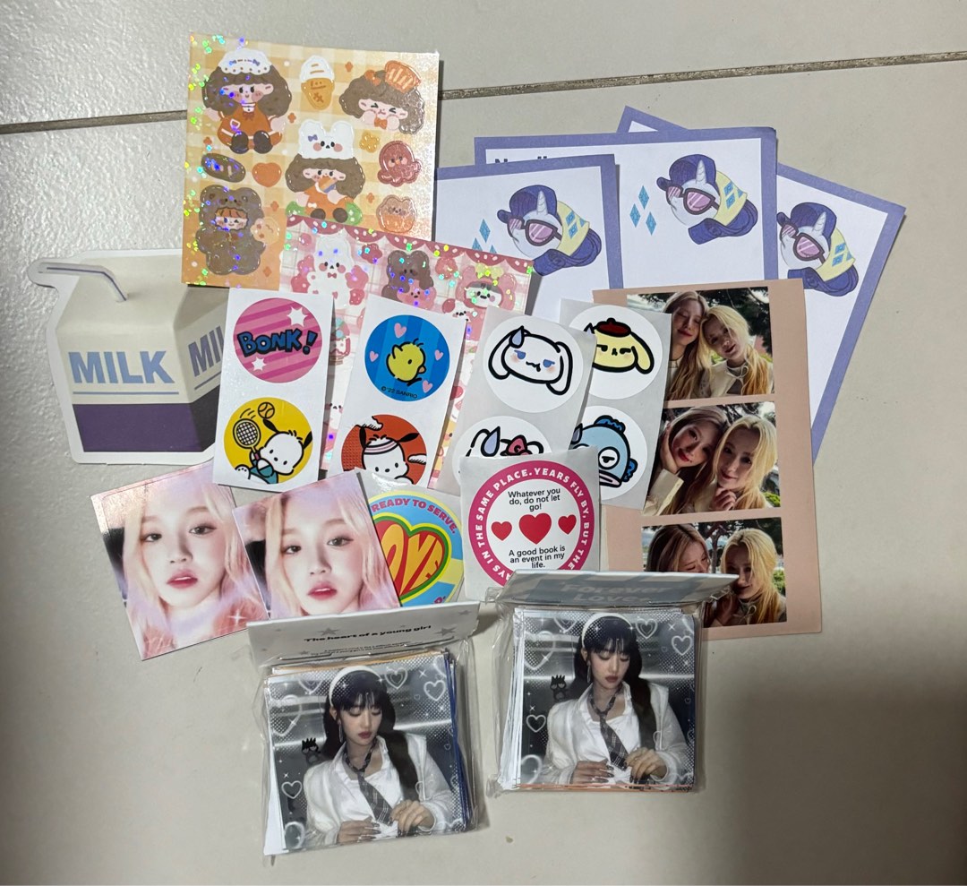 gidle mailing sticker minnie, Hobbies & Toys, Memorabilia ...