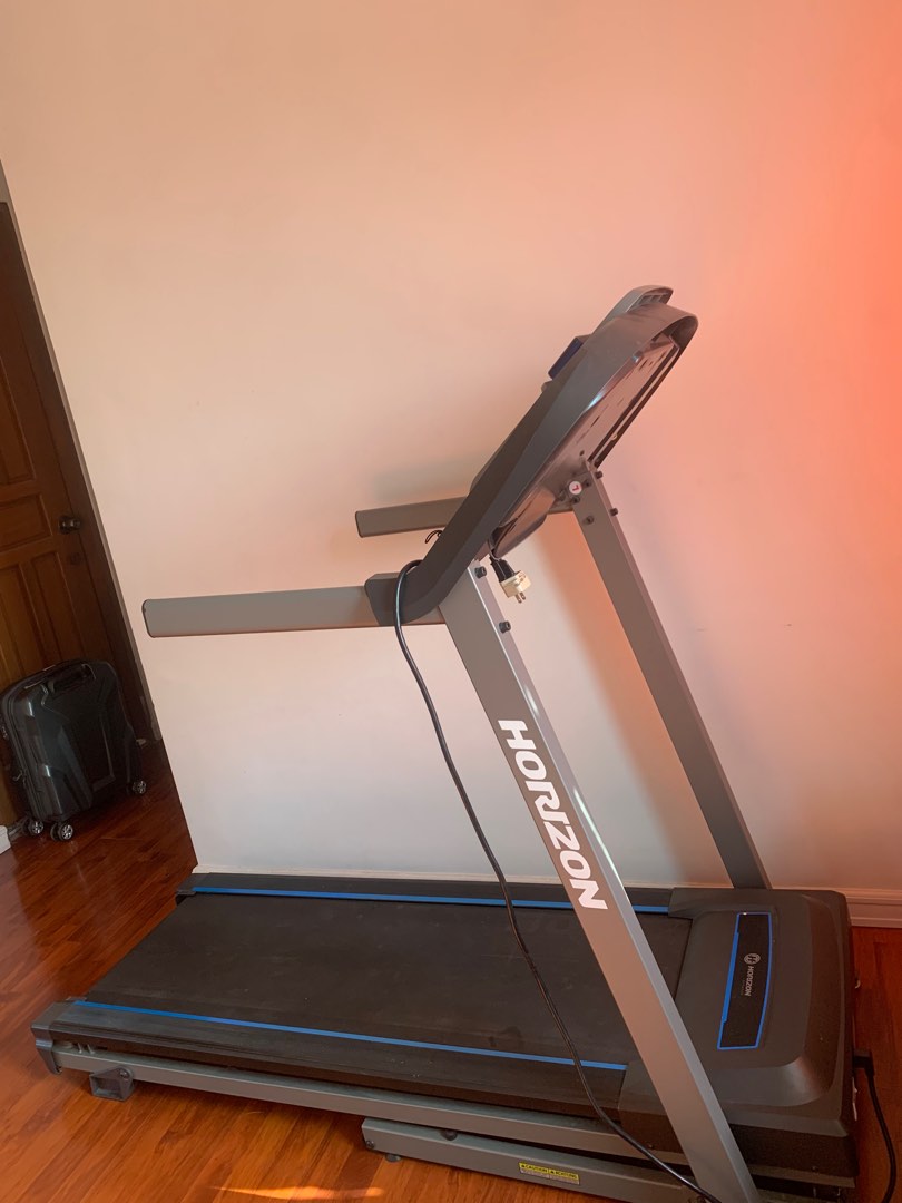 Horizon Threadmill, Sports Equipment, Exercise & Fitness, Cardio & Fitness Machines on Carousell