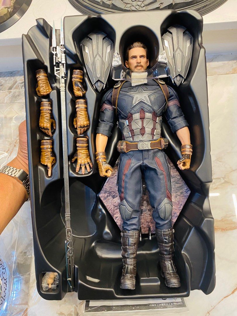 HOT TOYS CAPTAIN AMERICA IW, Hobbies & Toys, Toys & Games on Carousell