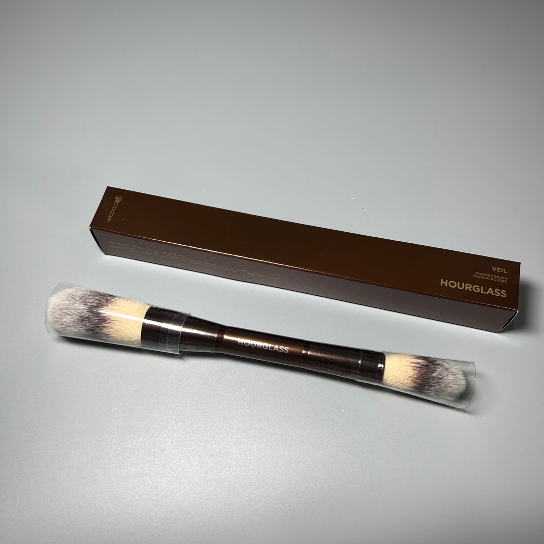 Hourglass Veil Powder Brush, Beauty & Personal Care, Face, Makeup on ...