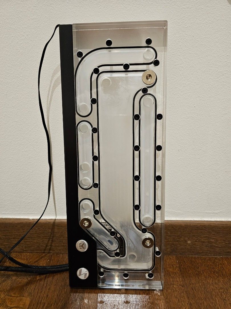 Lian Li O11D G1 distro plate, Computers & Tech, Parts & Accessories ...