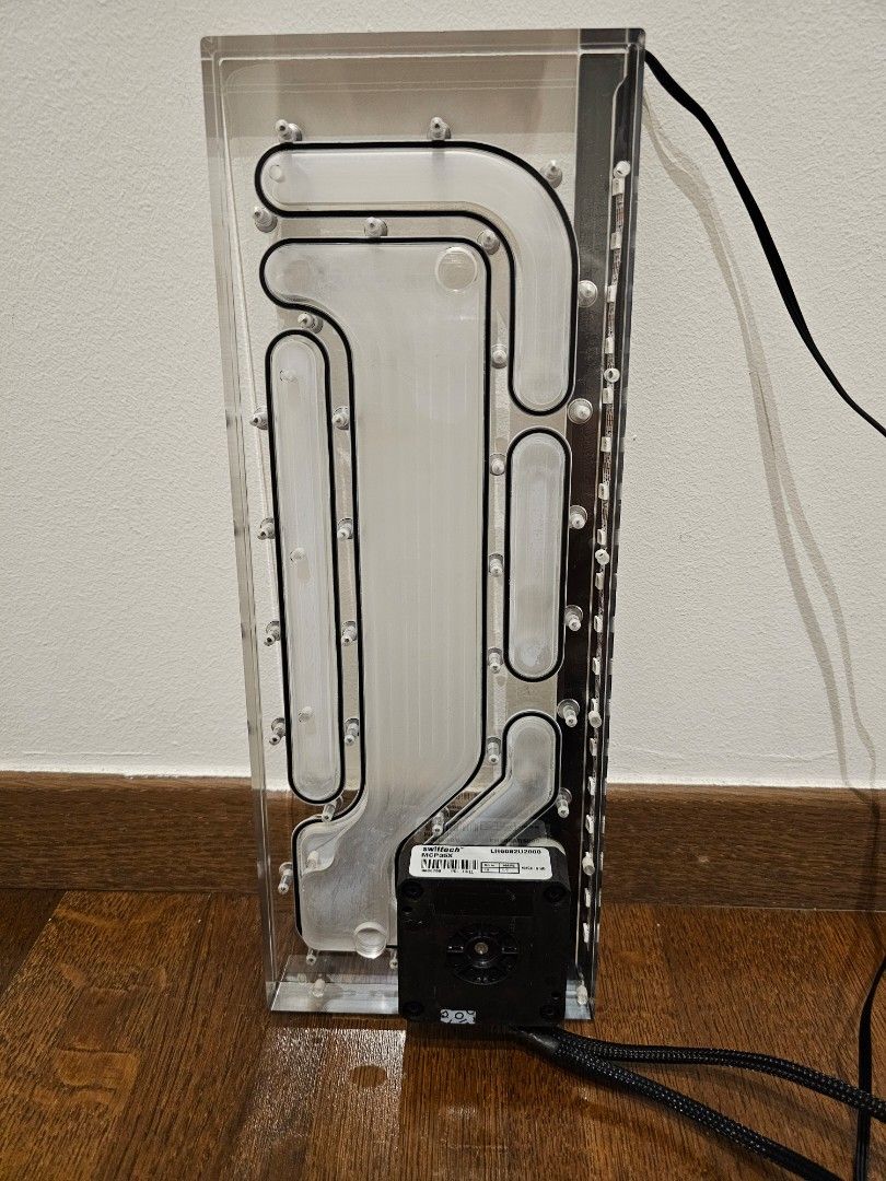 Lian Li O11D G1 distro plate, Computers & Tech, Parts & Accessories ...