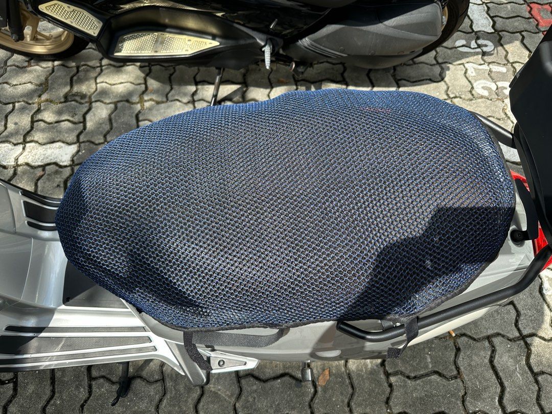 Motorbike Vespa scooter seat net, Motorcycles, Motorcycle Accessories ...