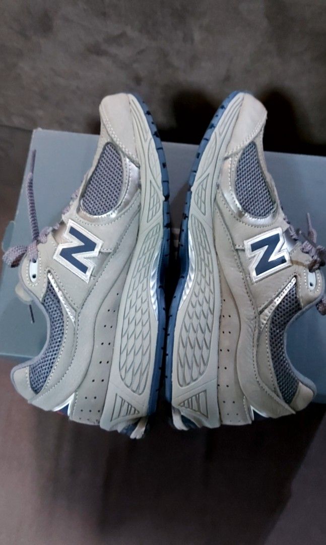 New Balance 2002R OG Grey with box, Men's Fashion, Footwear, Sneakers ...