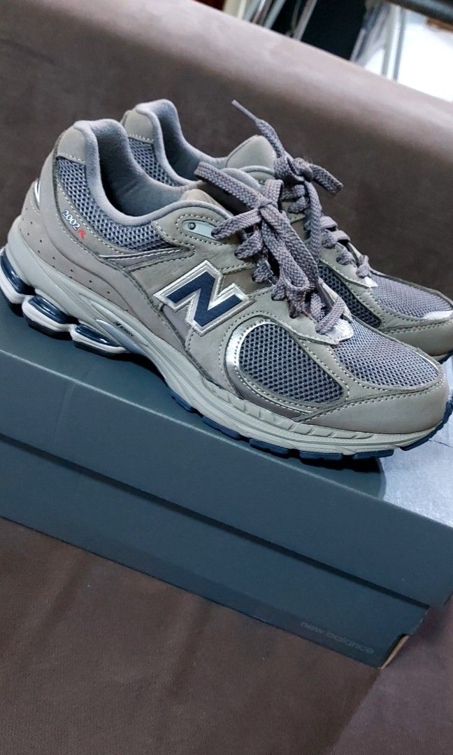 New Balance 2002R OG Grey with box, Men's Fashion, Footwear, Sneakers ...