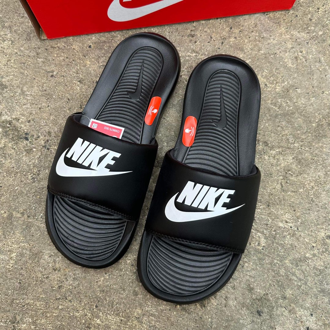Nike Victori One Slides Black, Men's Fashion, Footwear, Slippers ...