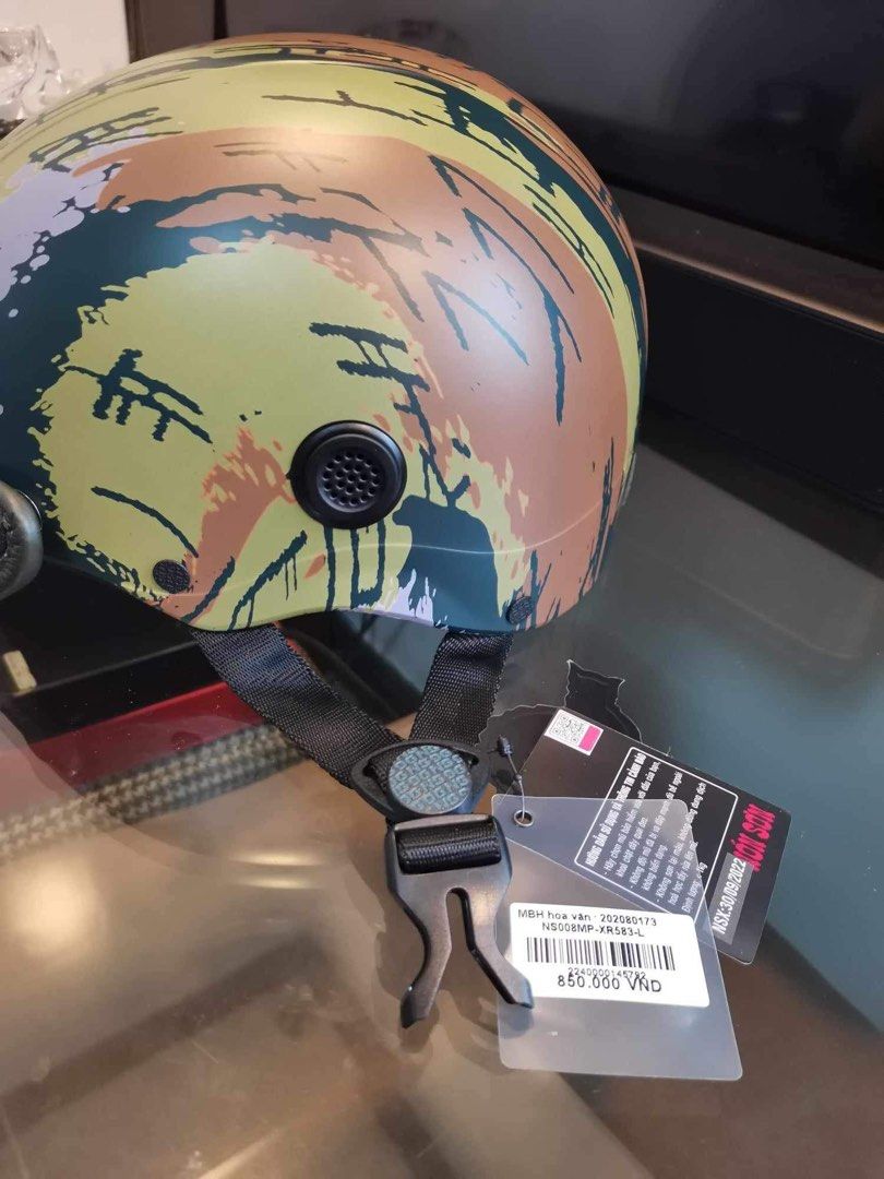 Original Non Son Helmet from Vietnam, Motorbikes, Motorbike Parts ...
