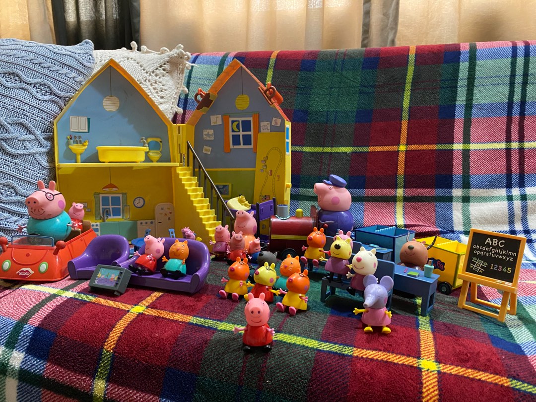 Peppa Pig Complete Set Original 43 pcs pre-loved, Hobbies & Toys, Toys ...