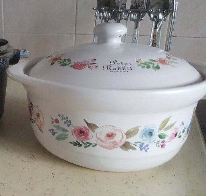 Peter Rabbit Clay Pot Periuk Tanah, Furniture & Home Living ...