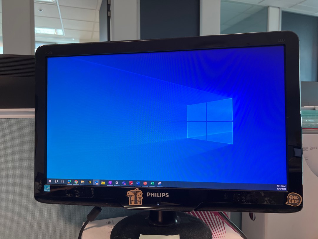 Philips monitor, Computers & Tech, Desktops on Carousell