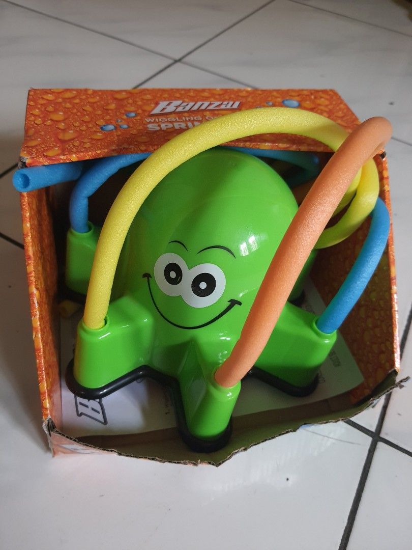 [PRELOVED] 6 Pieces Toys/ Transformer Cars /Minion/Giraffe Wooden Toy ...