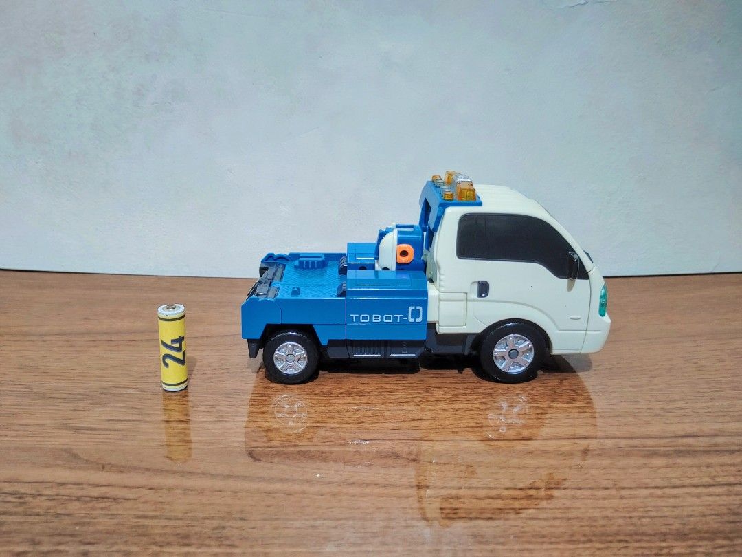 produk YOUNG TOYS TOBOT Zero Rescue Transforming Mainan Robot Truck ...