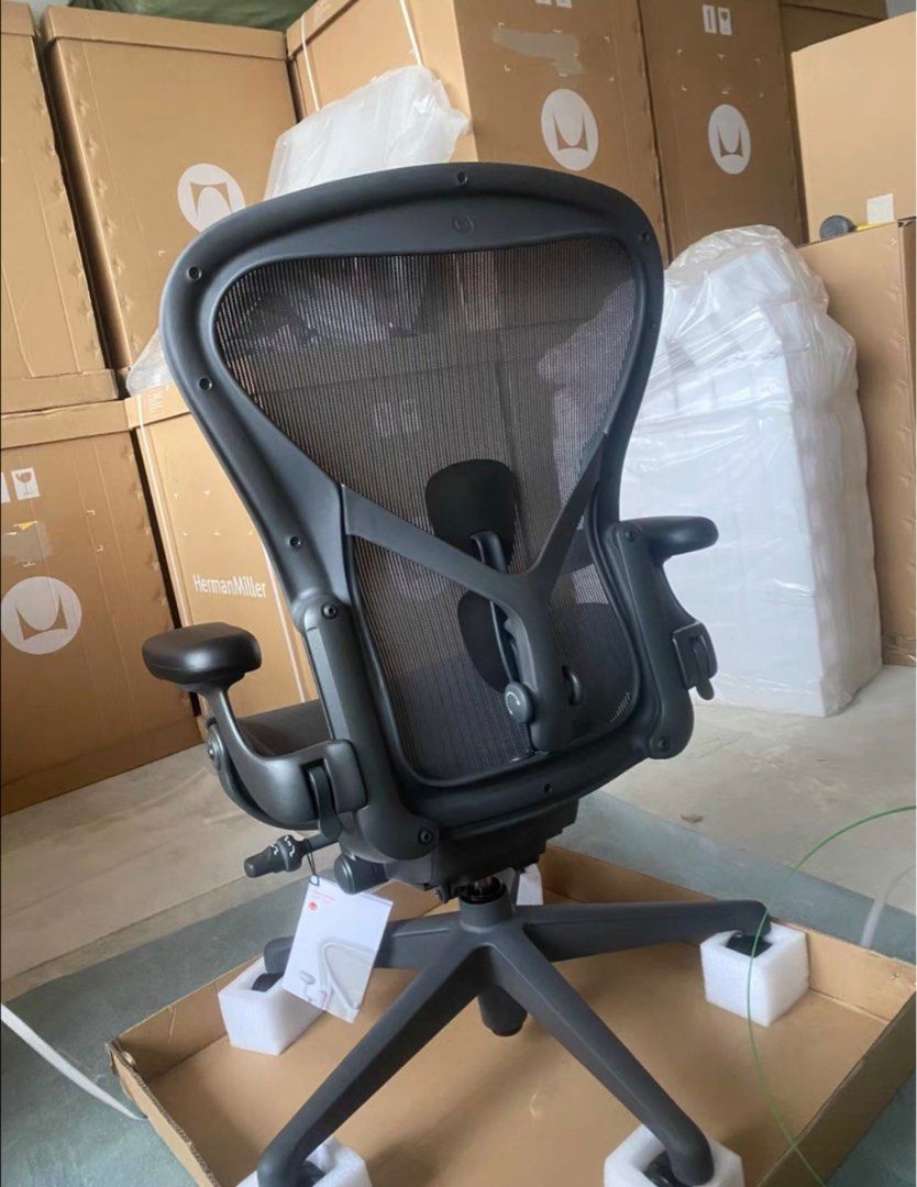 (READY STOCK)Herman Miller Aeron Remastered Ergonomic Chair , Furniture ...