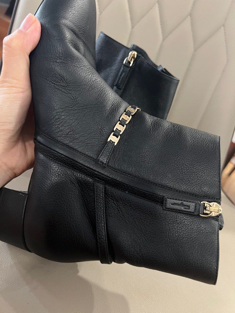 Salvatore ferragmo, Women's Fashion, Footwear, Boots on Carousell