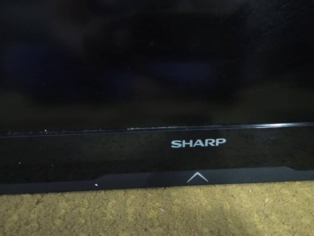 Sharp LCD 32" inch (WORKING CONDITION!) LC-32LE240M, TV & Home ...