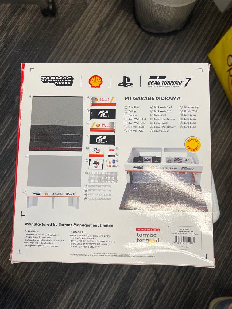 Shell Gran Turismo - Pit Garage Diorama, 興趣及遊戲, 玩具 & 遊戲類 - Carousell