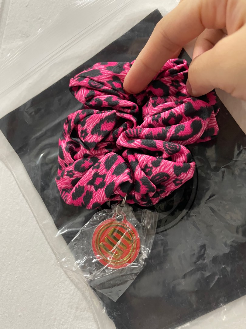 SHOW LUO (STAGE LEO HAIRBAND), Women's Fashion, Watches & Accessories ...